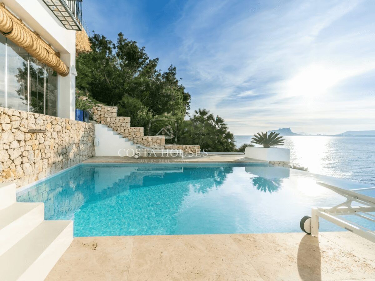 Villa de lujo de estilo ibicenco, a la venta en Fotocasa – Fotocasa Life